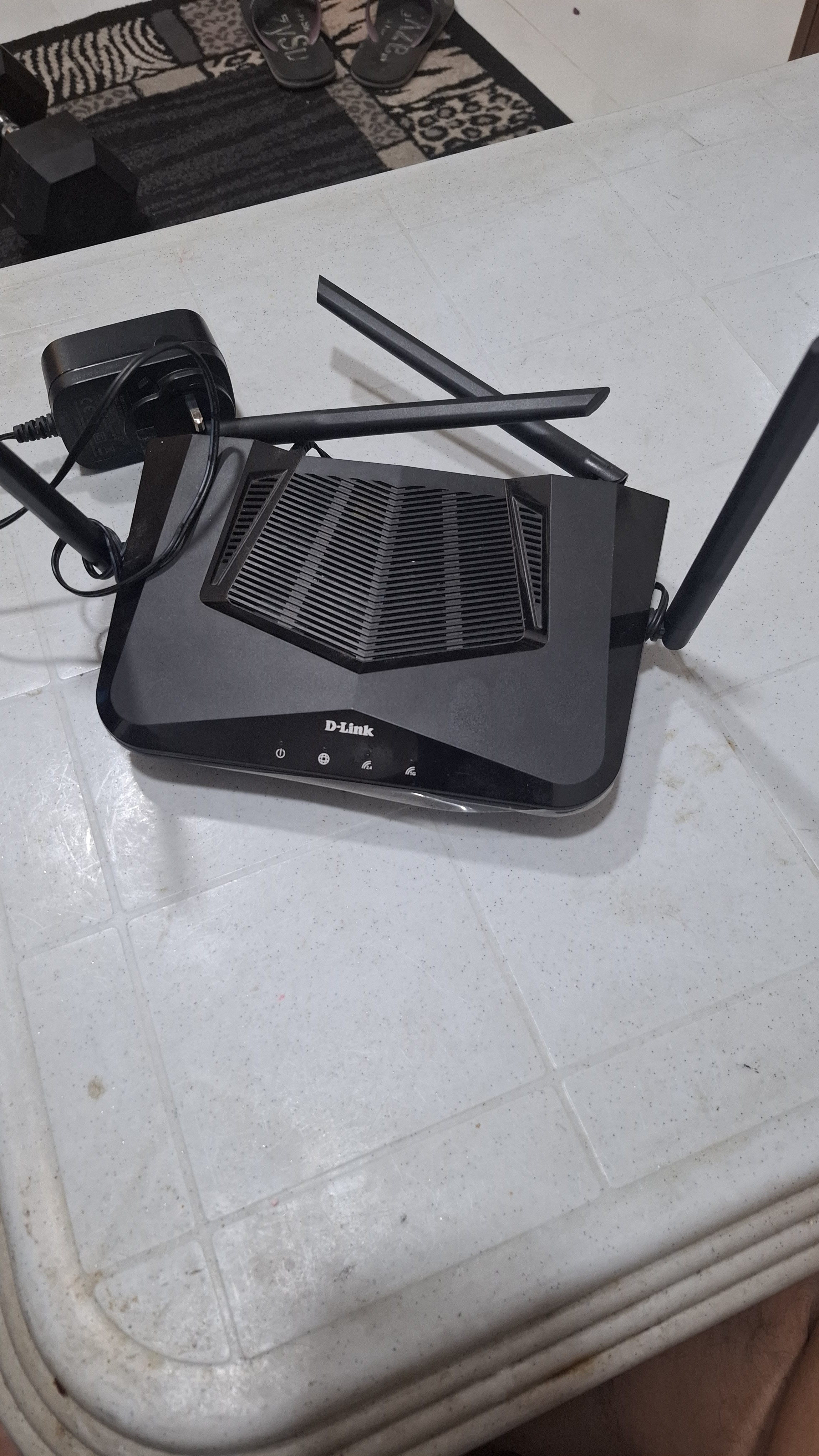 D_link.router for 100 Qar only | Items | Qatar Living Classifieds