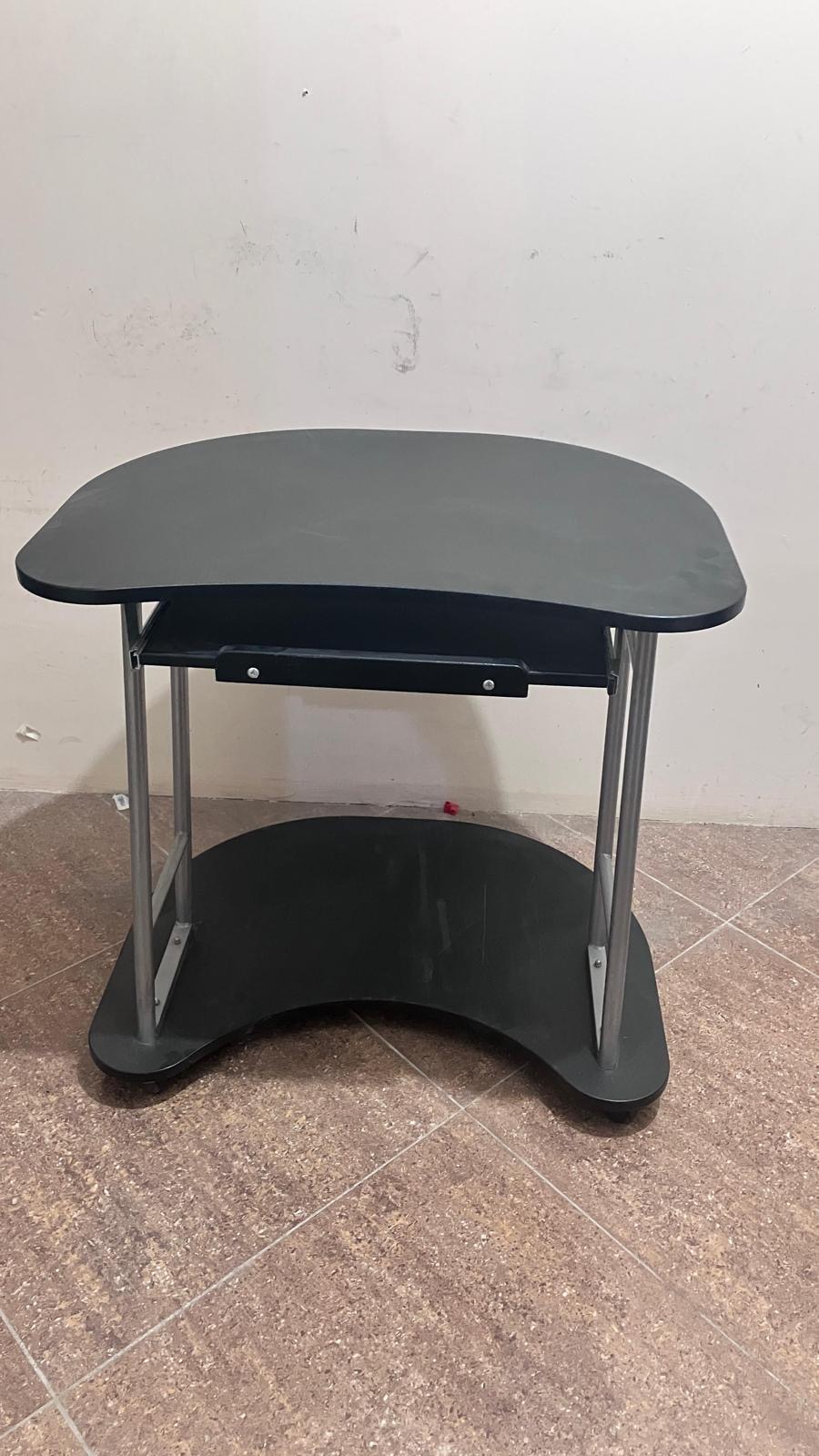 Office table and drawer | Items | Qatar Living Classifieds | Qatar ...