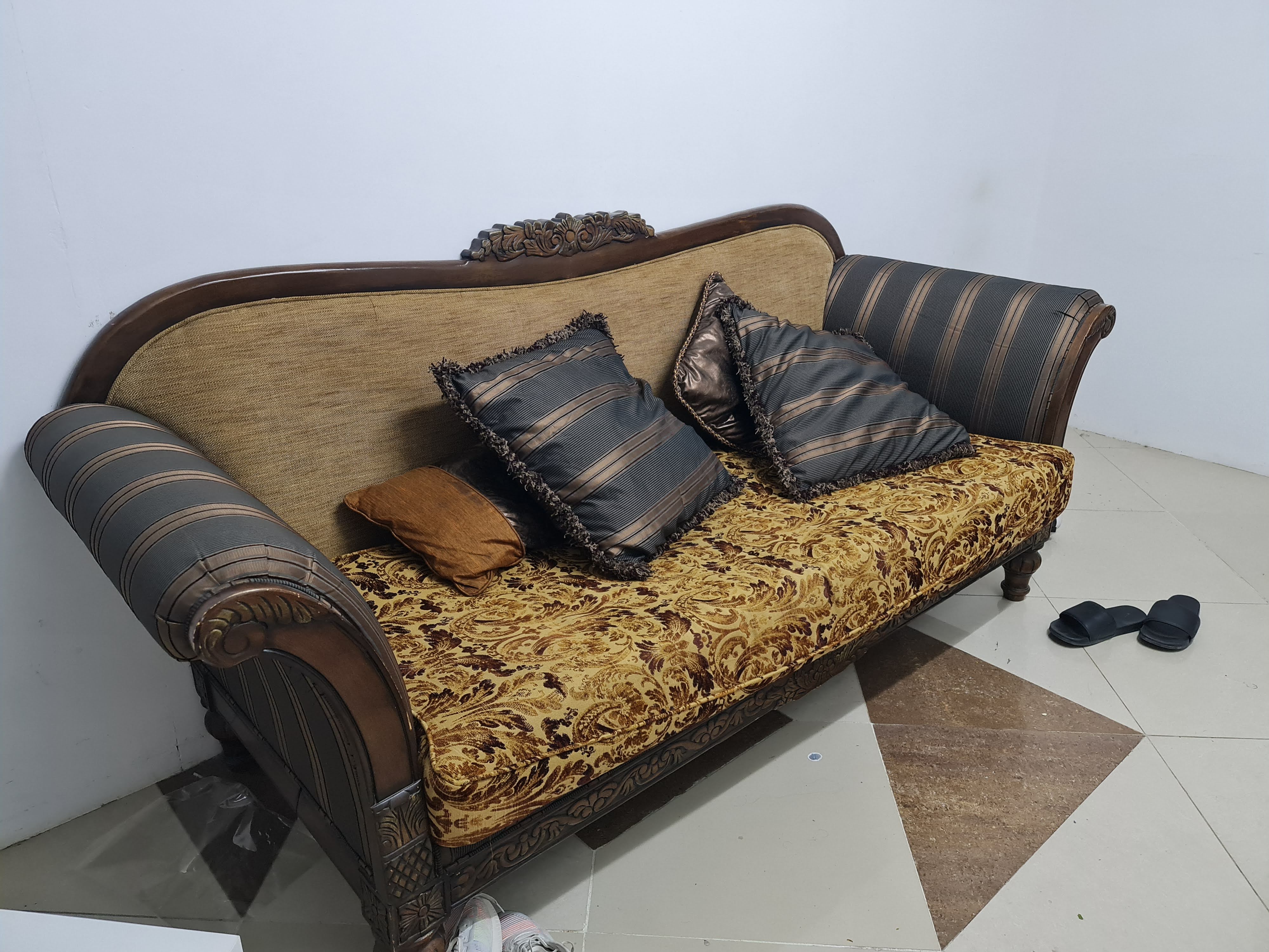 Used furnitures | Items | Qatar Living Classifieds