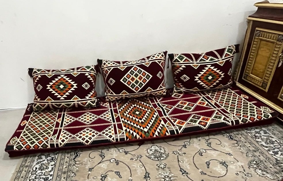 Majlis Sofa and Table (URGENT SALE) | Items | Qatar Living Classifieds ...