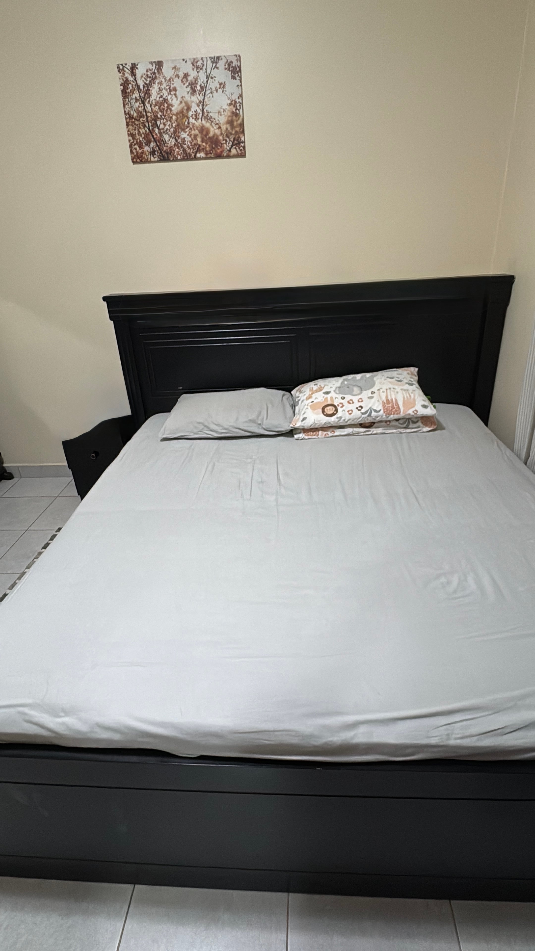 Bedroom sets for sale- price negotiable | Items | Qatar Living ...