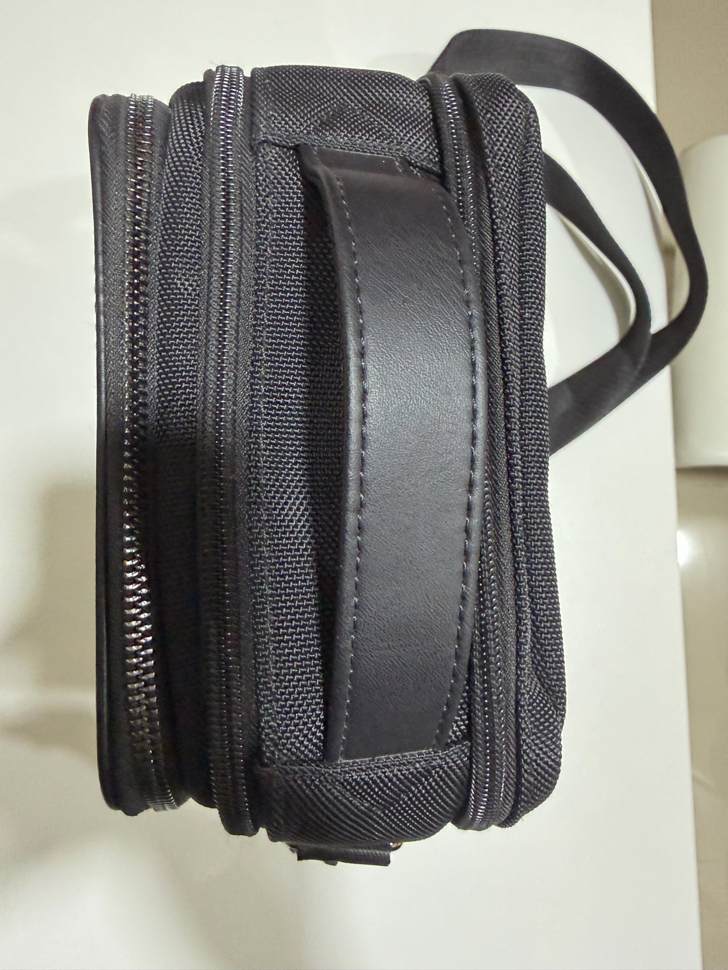 Beverly Hills Polo Club -Cross bag | Items | Qatar Living Classifieds ...