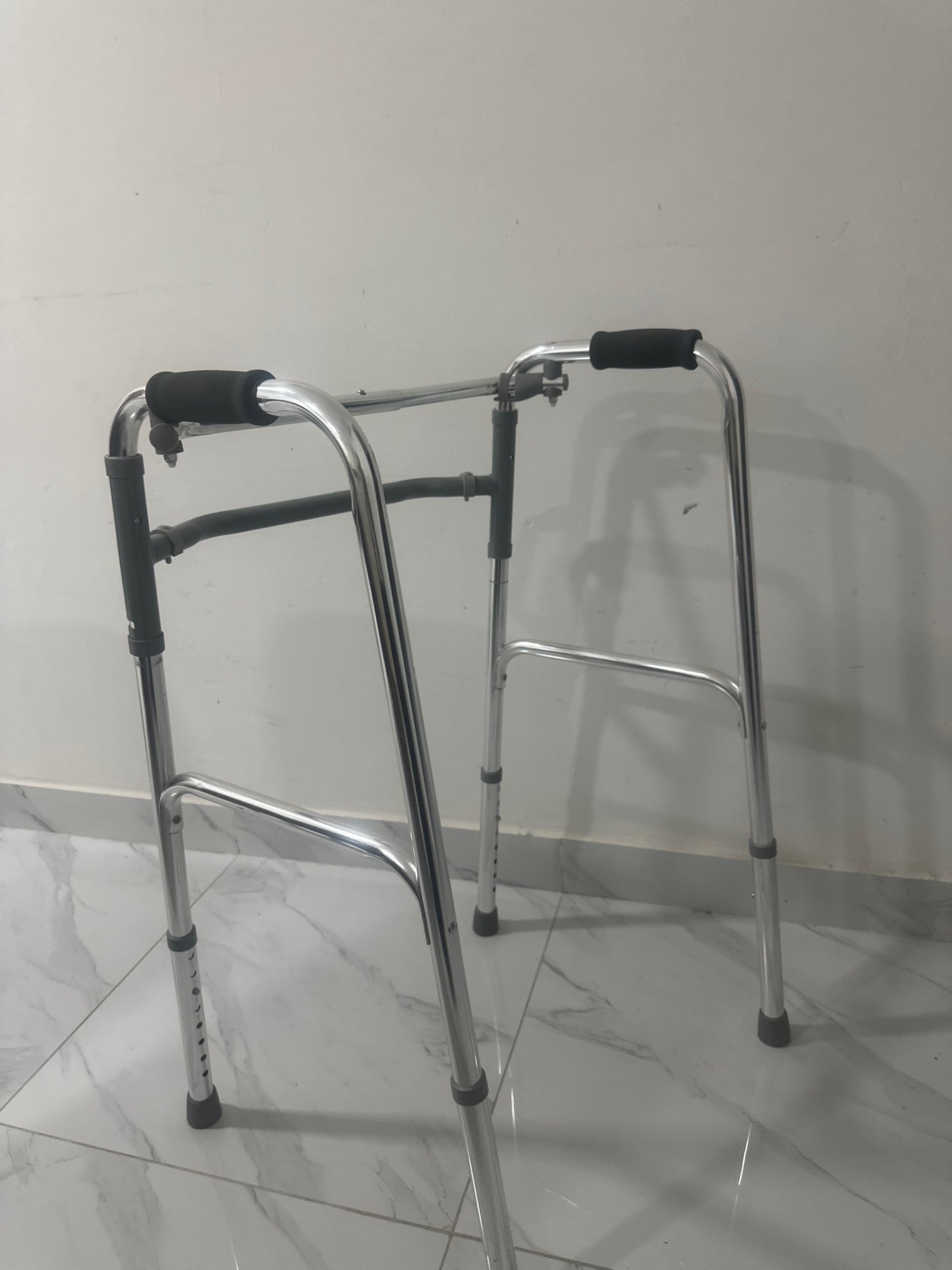 Walker | Items | Qatar Living Classifieds | Qatar Living Classifieds