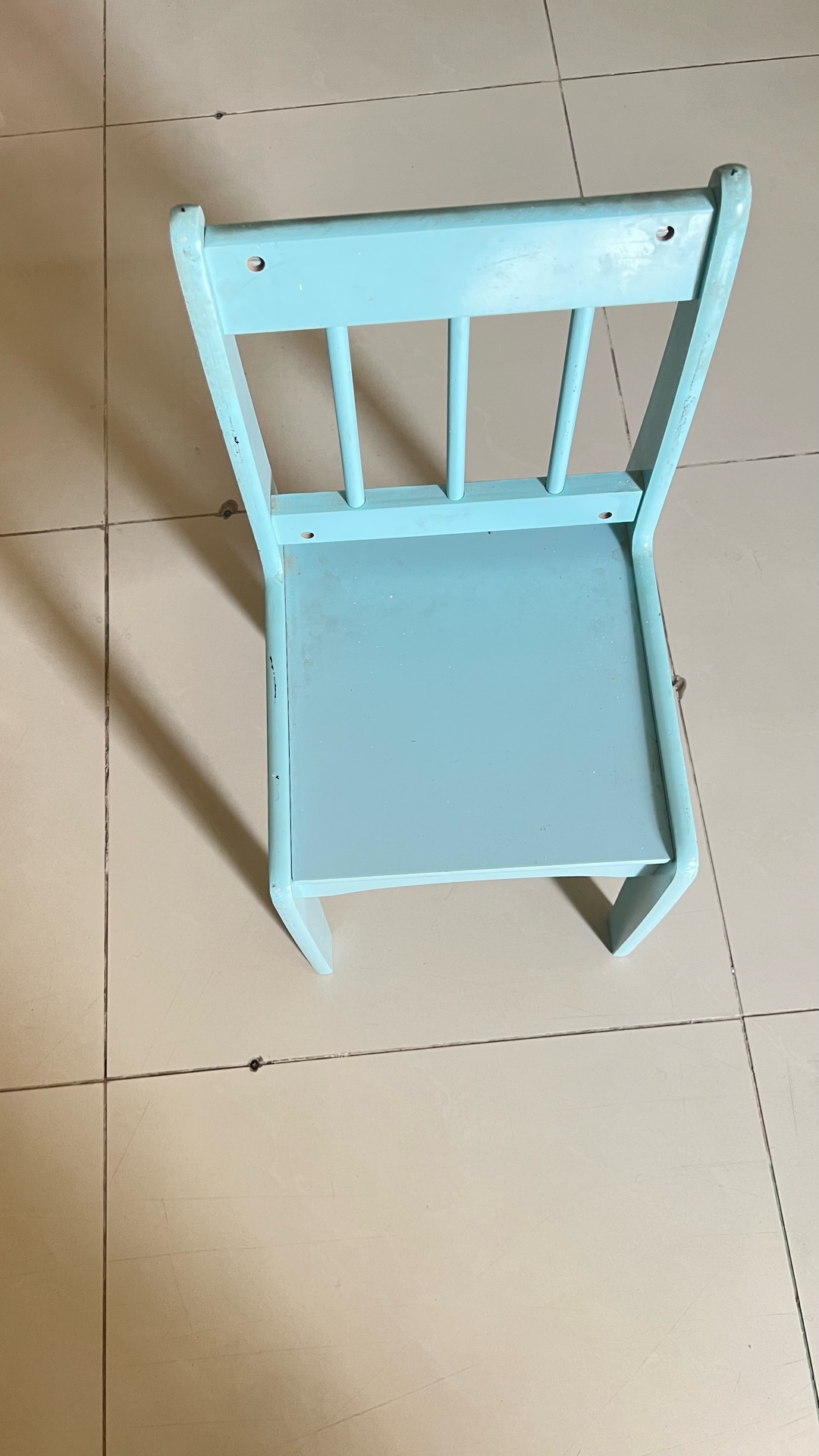 Kids chair | Items | Qatar Living Classifieds | Qatar Living Classifieds