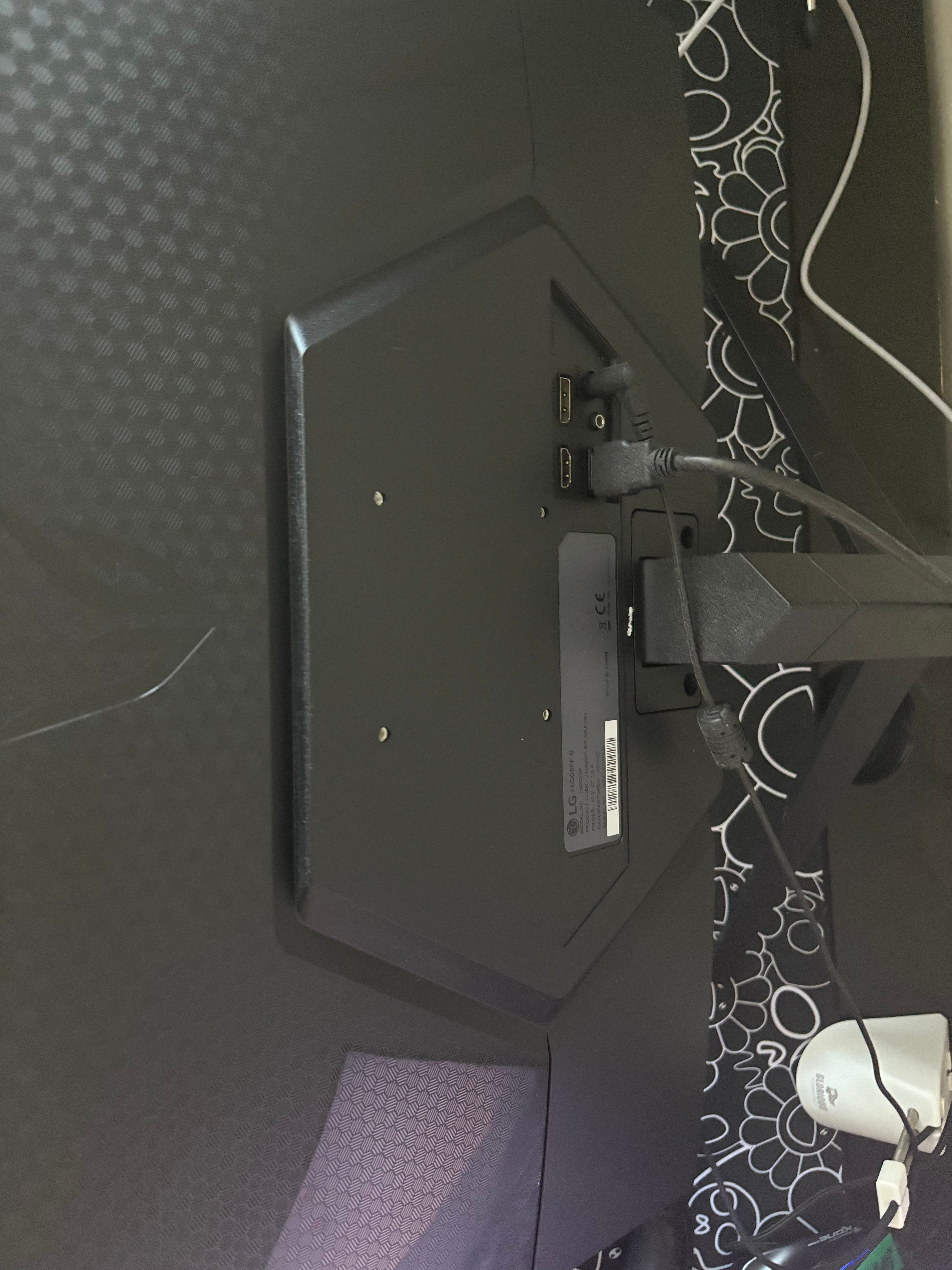 165hz LG Ultragear Gaming Monitor 24" | Items | Qatar Living ...