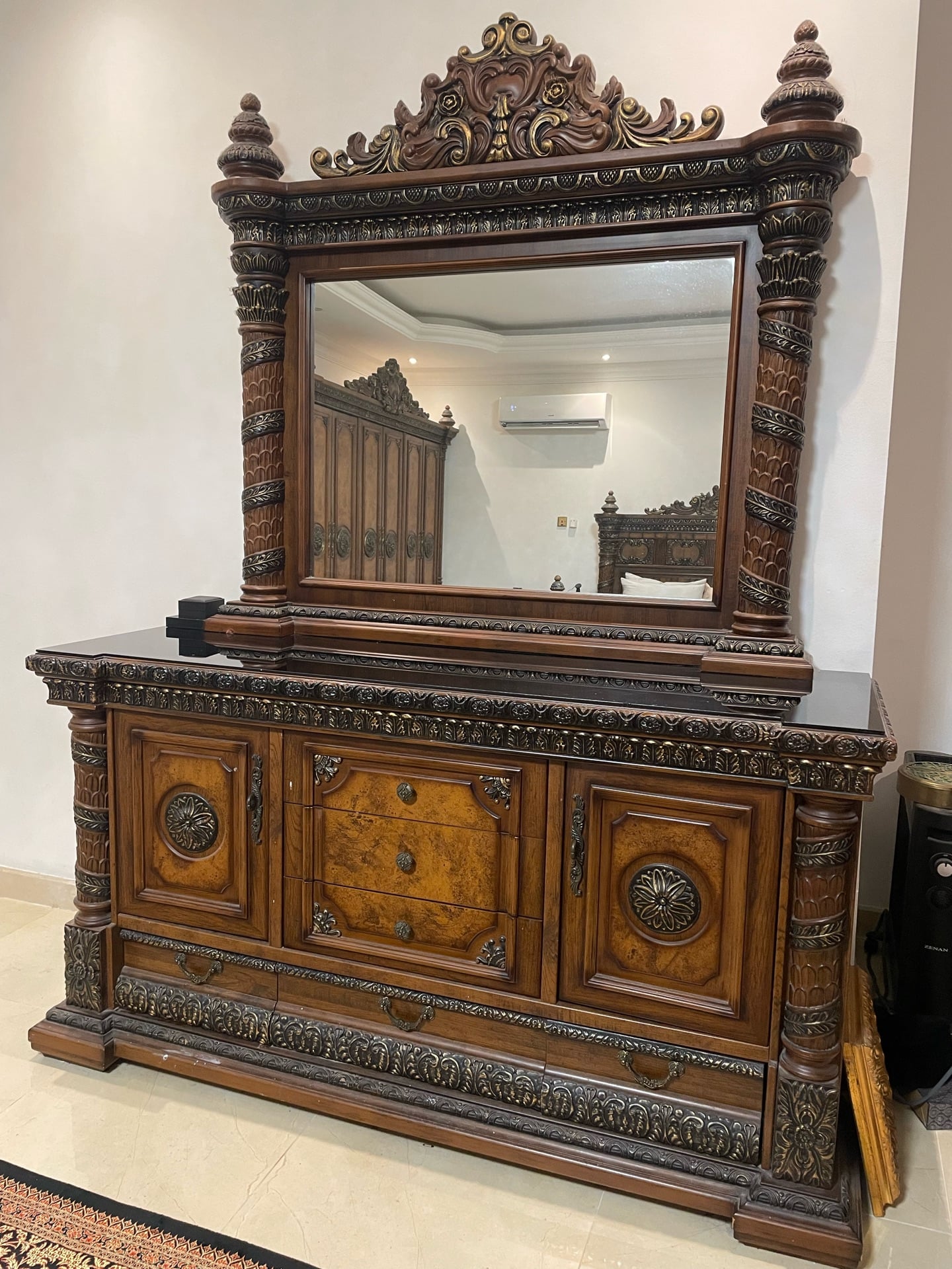 Master bedroom king size complete set of 5 pieces | Items | Qatar ...