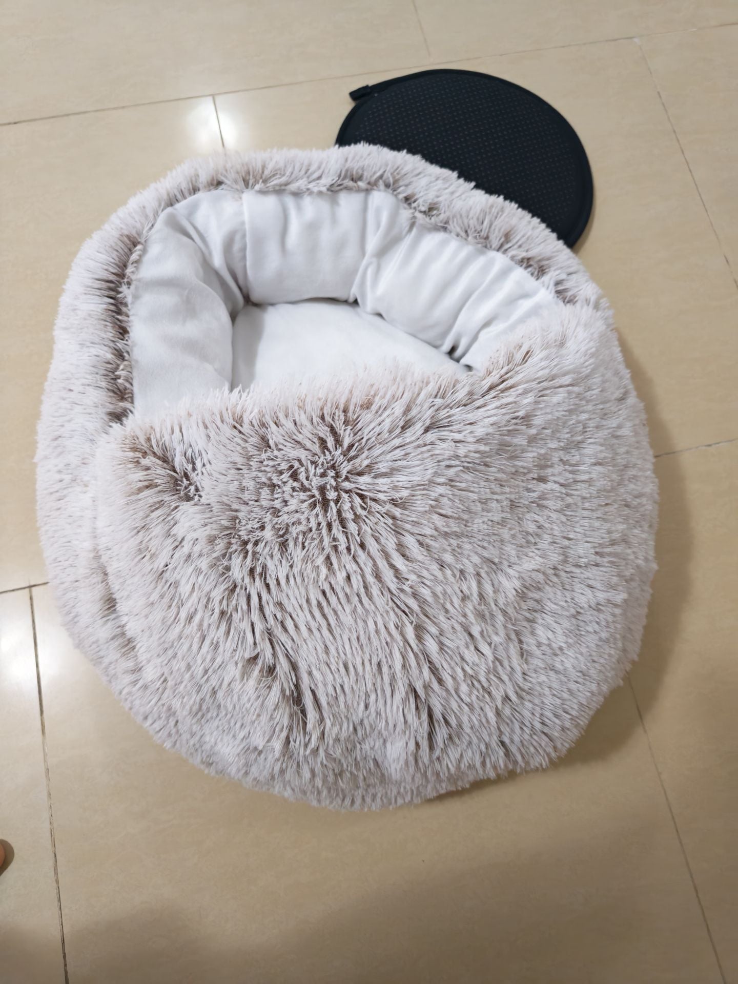 Soft Plush Cat/Dog Donut Cave Bed | Items | Qatar Living Classifieds ...