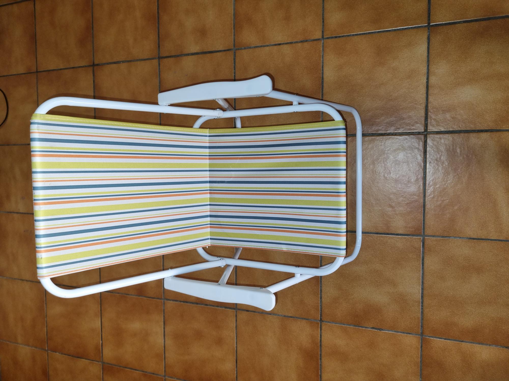 4 Beach/camping chairs + 1 folding beach/camping table | Items | Qatar ...