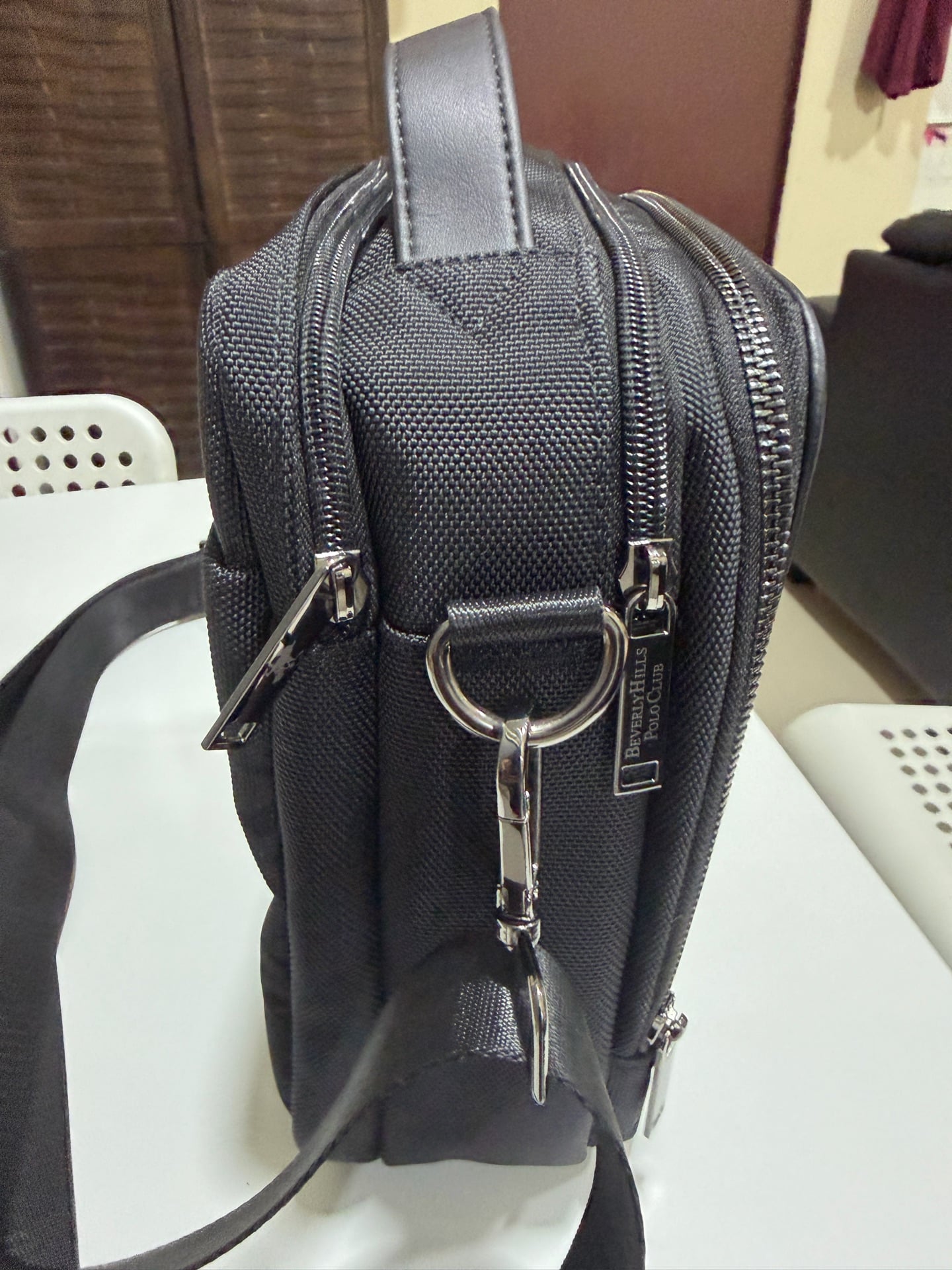 Beverly Hills Polo Club -Cross bag | Items | Qatar Living Classifieds ...