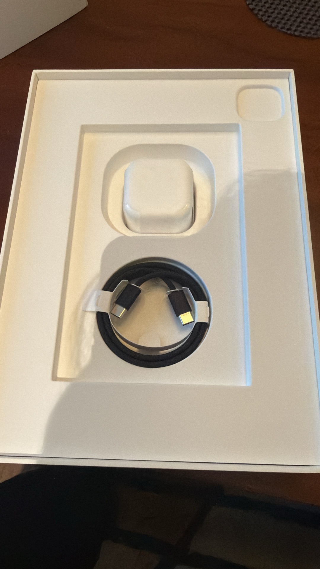 Ipad Pro m4. Retina display | Items | Qatar Living Classifieds | Qatar ...