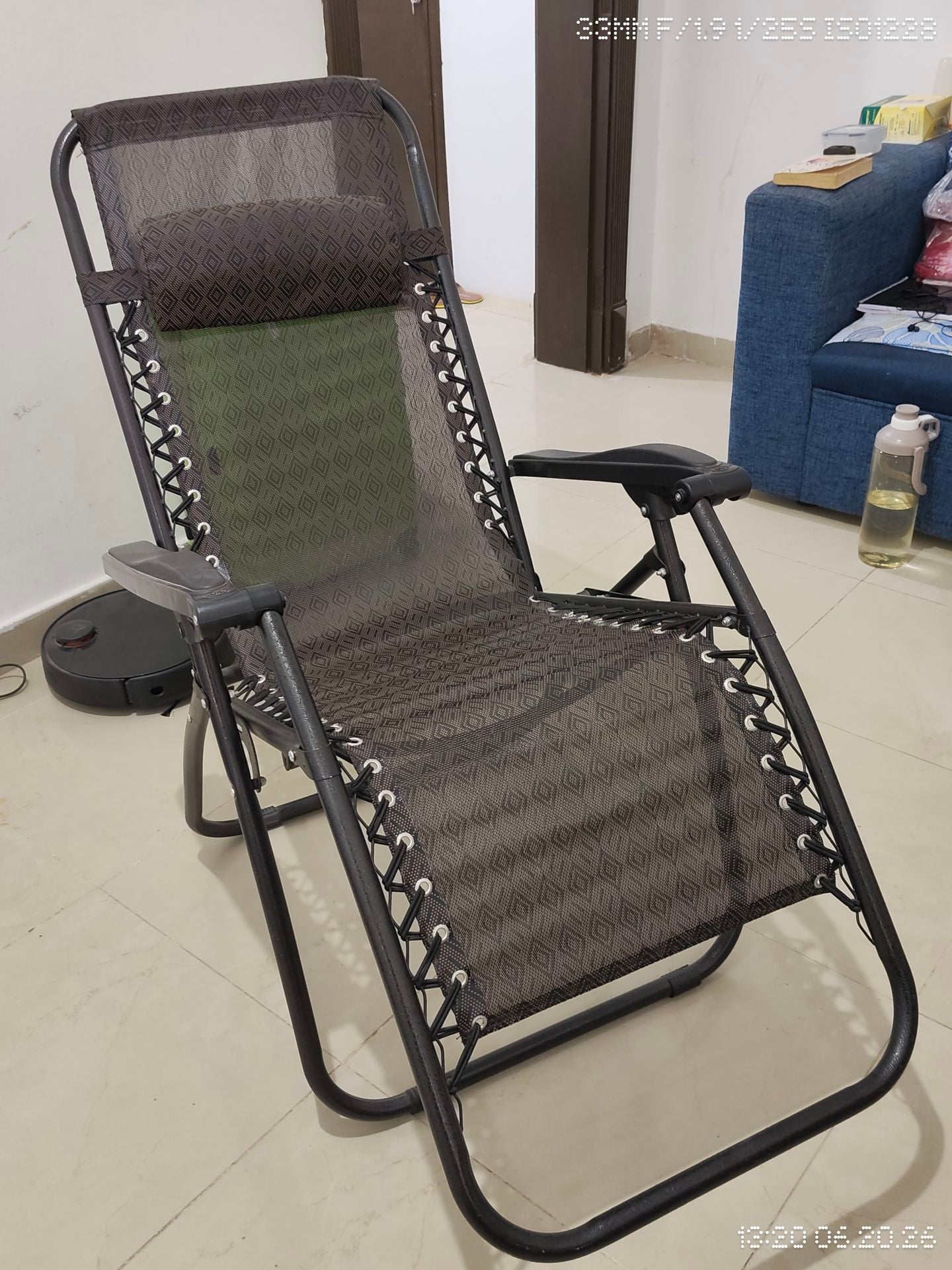 32inch Android LED TV Nikai with table and chair | Items | Qatar Living ...