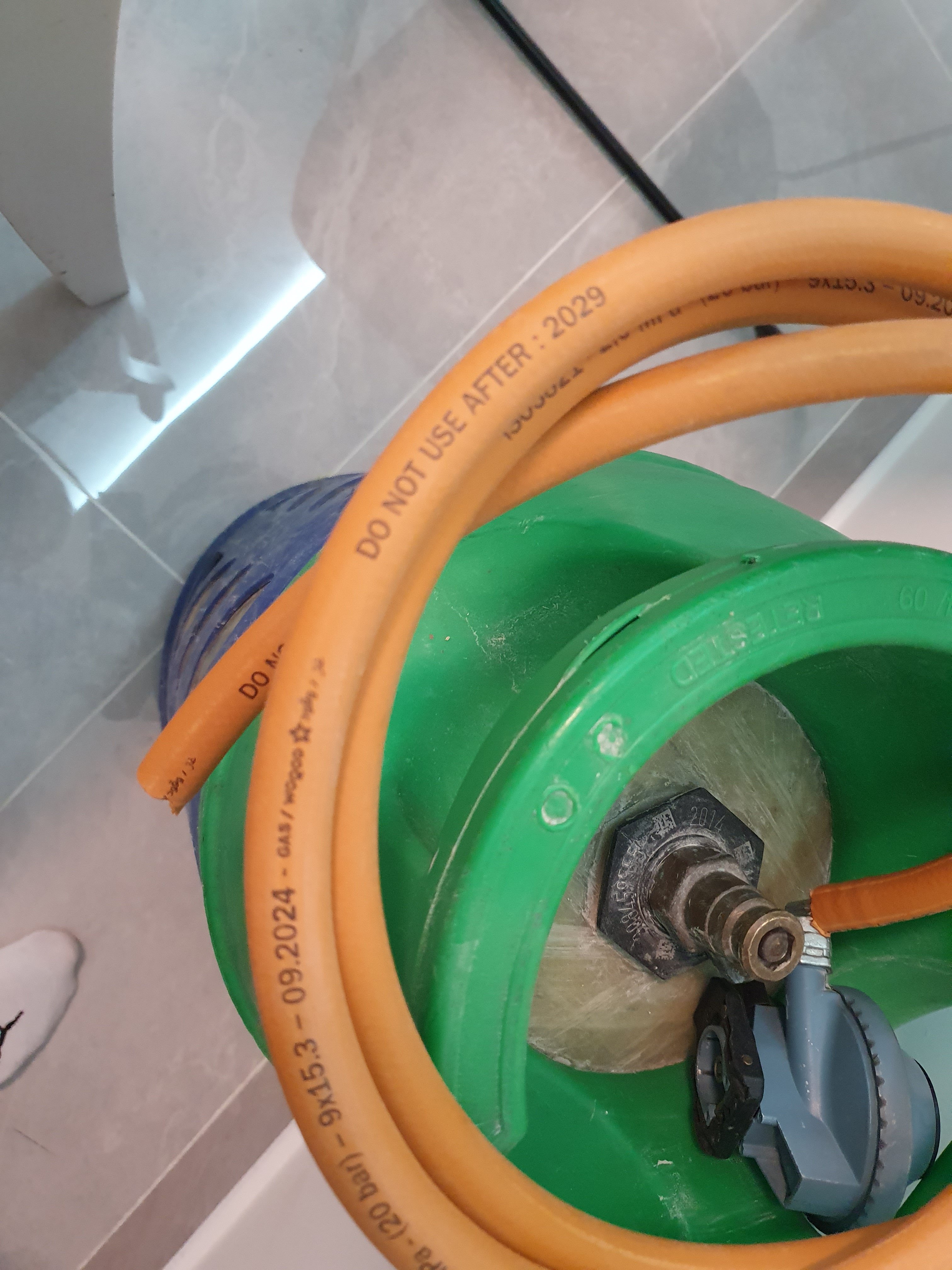 Gas cylinder, regulator, hose | Items | Qatar Living Classifieds ...